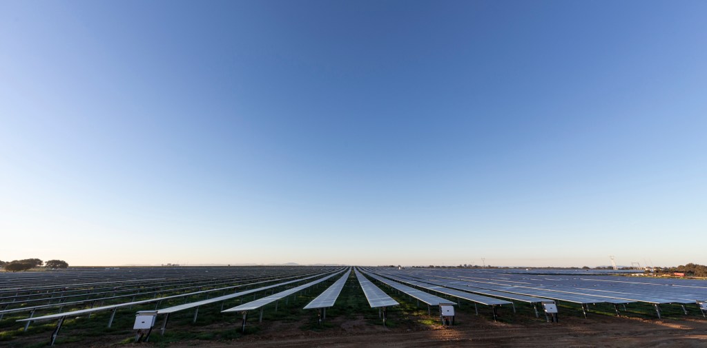 Soltec Sells 400 MWac Solar Project to Casa dos Ventos in Brazil's Mato ...