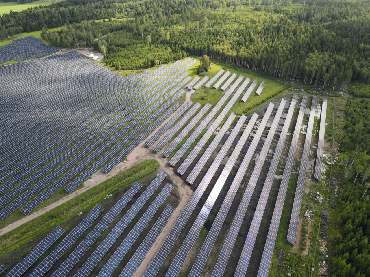 DLL and Sunstone Credit Team Up to Promote Renewable Energy Adoption in ...