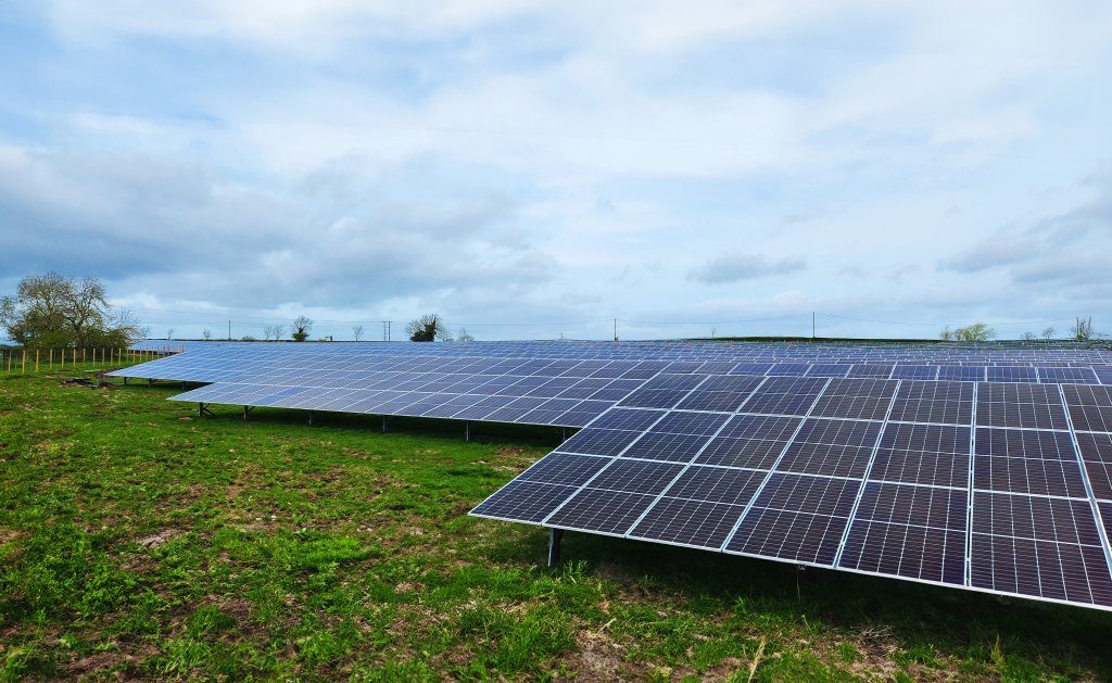 Q ENERGY Sells 33 MW Whinfield Solar PV Farm to AlphaReal, Accelerating ...