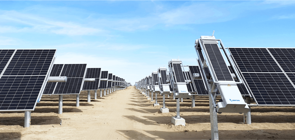 Leapting G1 Automatic Cleaning Robot: The Future of Waterless Solar ...